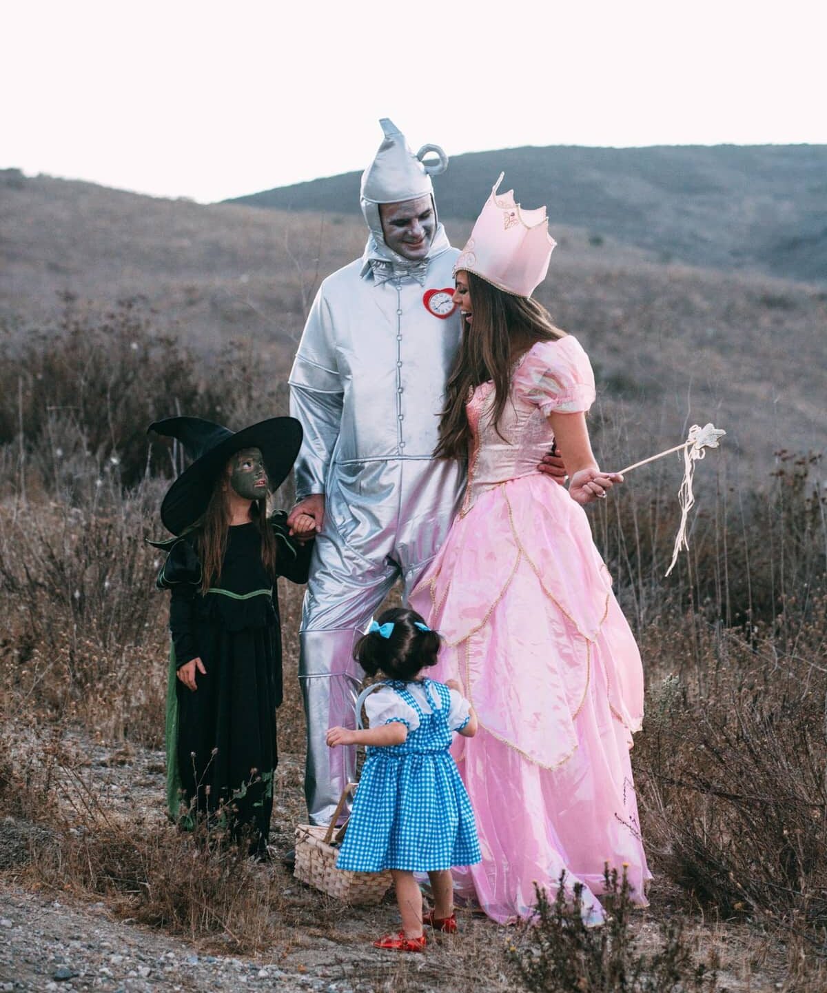 The best Halloween costumes that ship right to your doorstep - Mint Arrow