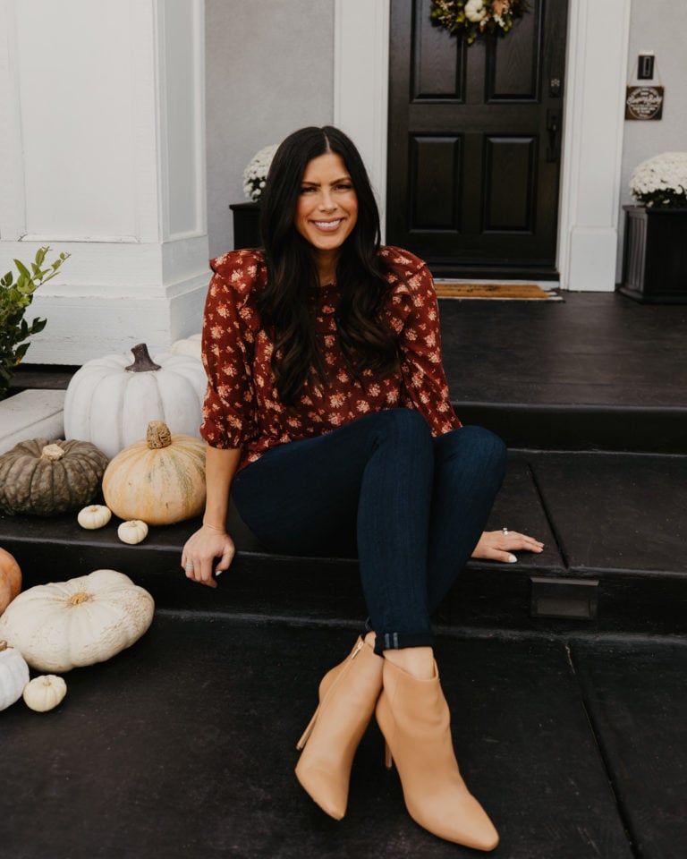 Help me decide: what outfit to wear on Thanksgiving - Mint Arrow