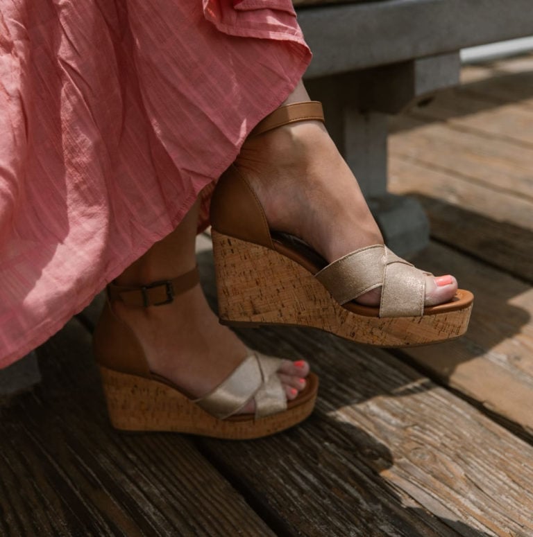 5 summer sandals for summer that lasts forever! - Mint Arrow